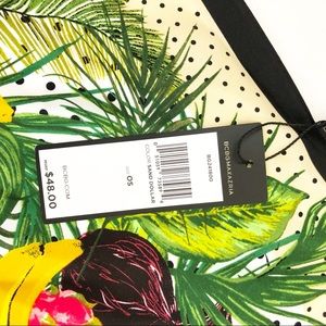 BCBGMaxAzria | Accessories | Bcbg Maxazria Pure Silk Tropical Scarf O4 ...